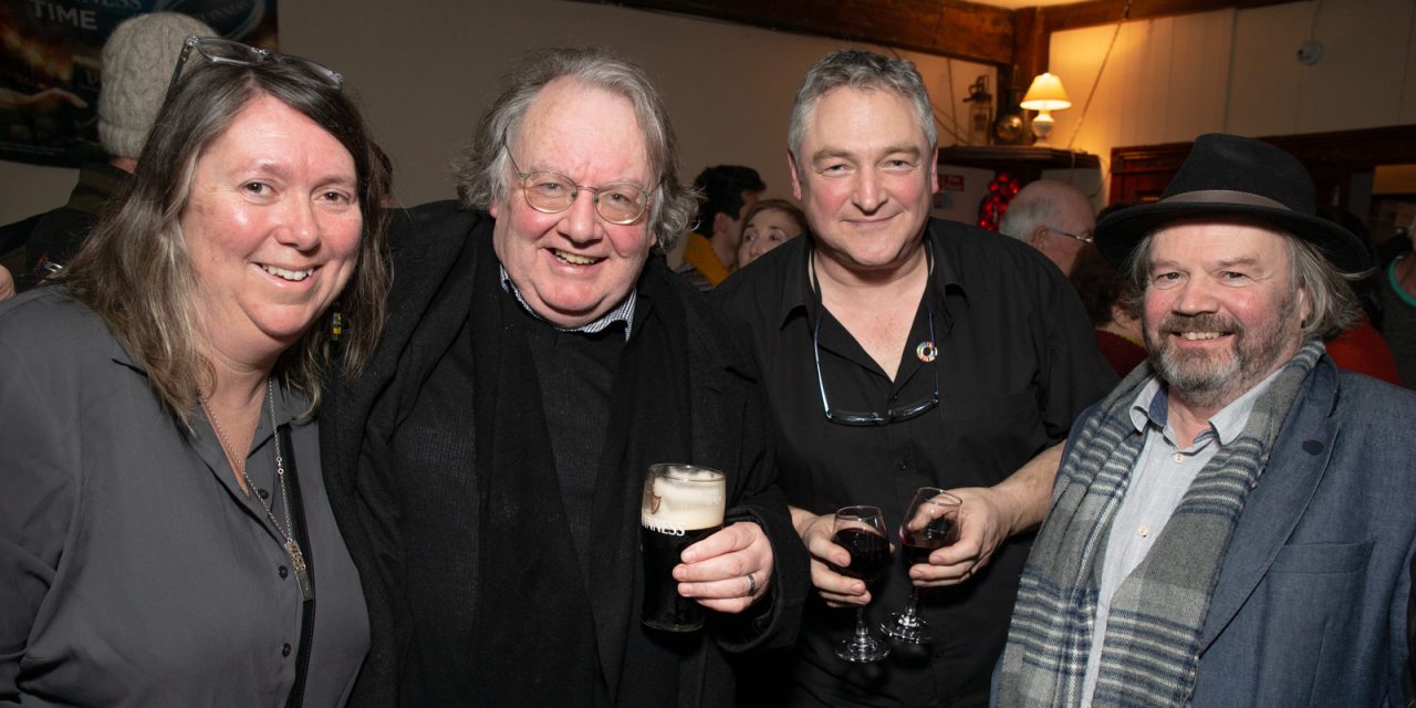 GAILEARAÍ: An tsraith á tógáil ag Aonghus Ó Coistealbha – slua breá ag ...