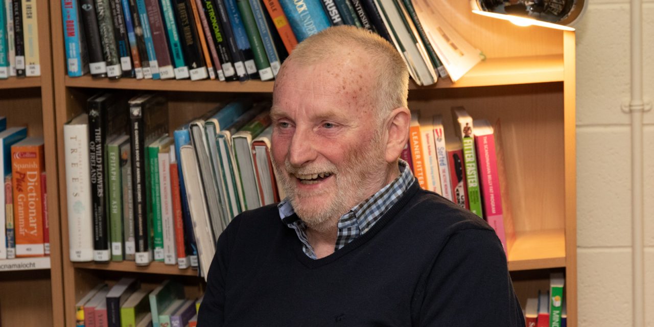 GAILEARAÍ: Slua breá as Ráth Chairn meallta chuig seoladh leabhar nua ...