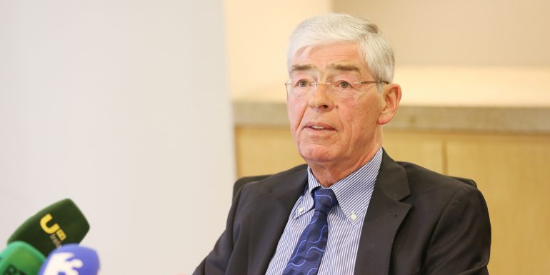 ‘Níl údar ar bith ann go ndéanfaí Woulfe a tháinseamh, leis na ...