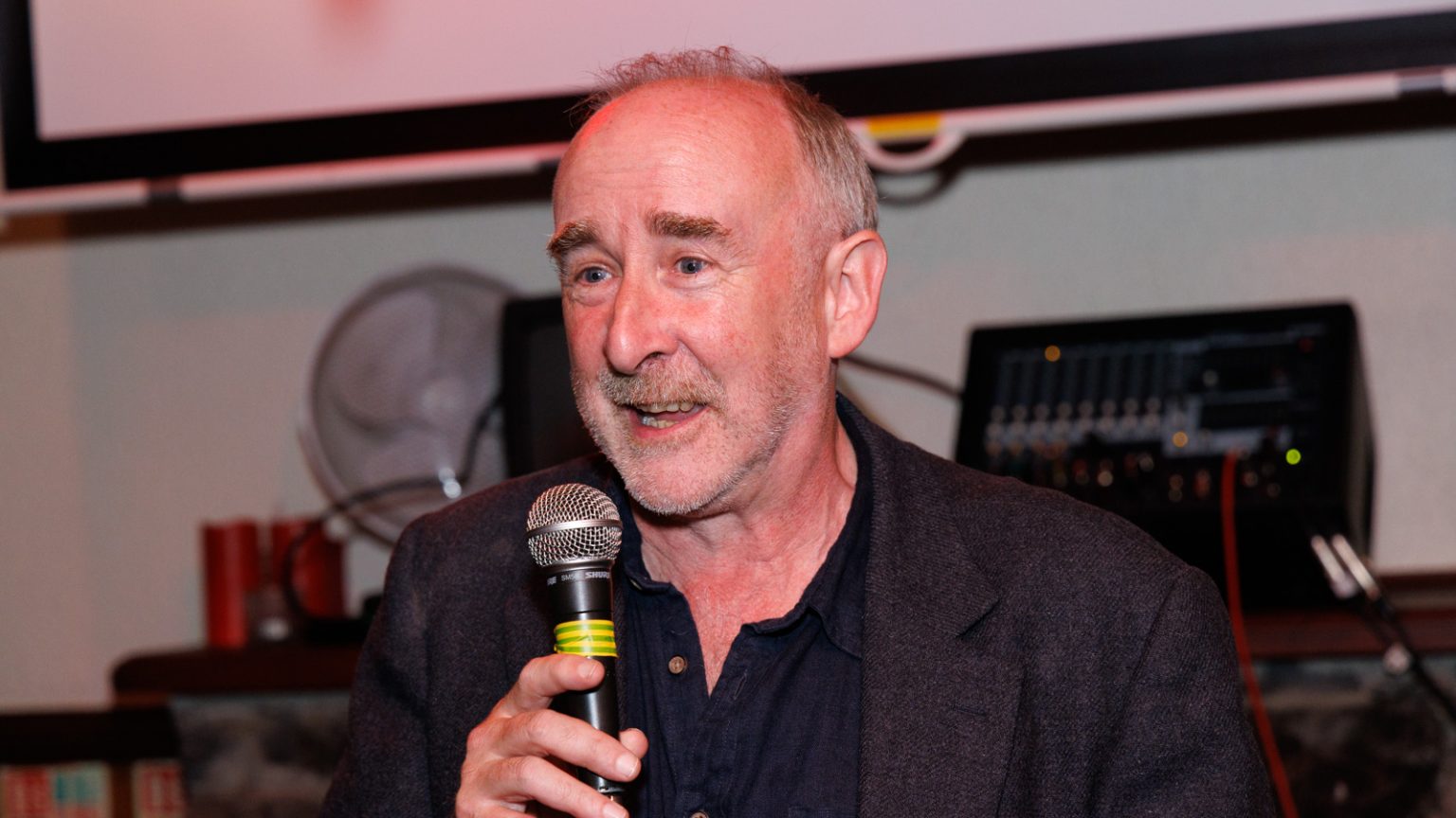 GAILEARAÍ: Slán libh, a chairde Gael – Peadar Mac Fhlannchadha ag ...