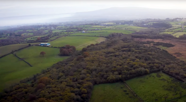Ba chóir ‘Carn Tóchair’ a bheith i ngach contae sa tír – polasaí ...