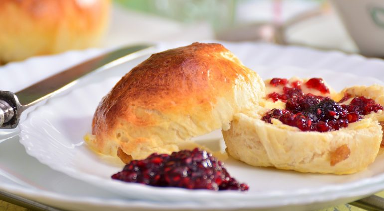 Jam dearg agus an Teach Bán – tá diamhracht éigin faoin Nollaig i ...