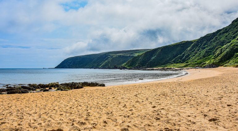 ‘Love Island na Gaeilge’ á thaifeadadh an samhradh seo – Tuairisc.ie