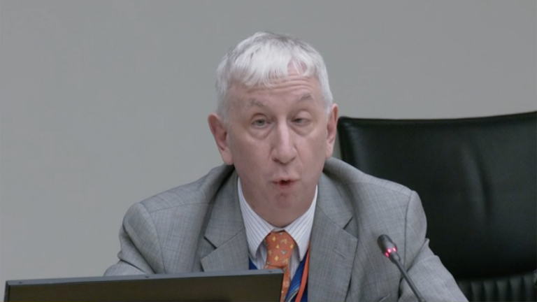 Athbhreithniú le díriú ar a chinntiú go bhfuil na meáin Ghaeilge ag ...