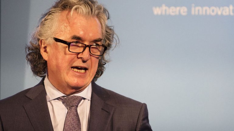 Tuiscint ar chúrsaí Gaeilge le cur san áireamh agus baill nua le ...