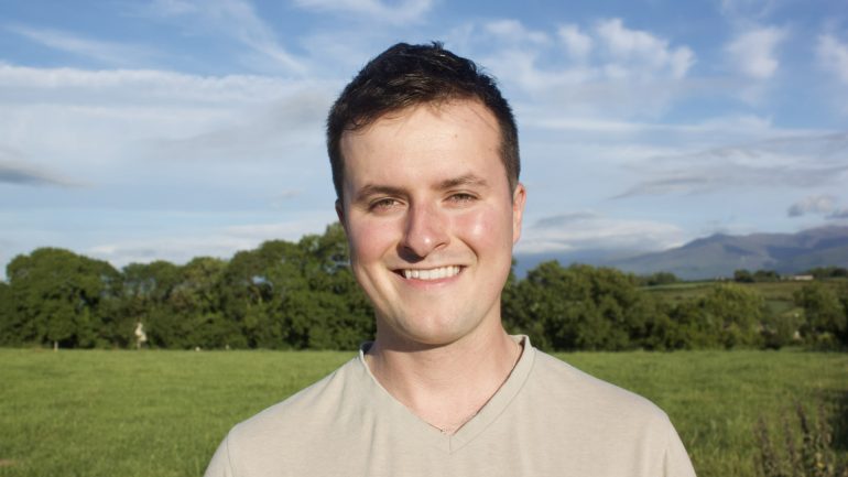 ‘The Kerry Cowboy’ fostaithe chun plean teanga Chathair Saidhbhín a ...