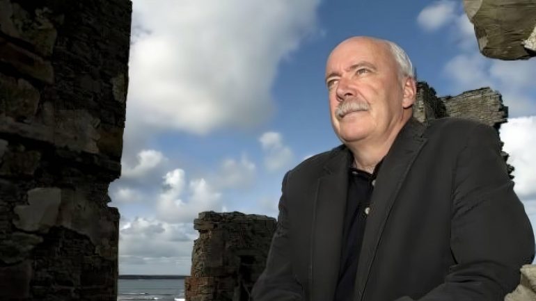 ‘Bhí an teanga ag meath le mo linnse ach mhair na hamhráin i gcuimhne ...