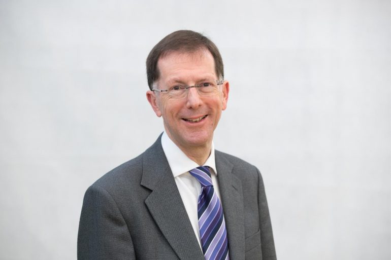 ‘Ní cainteoir Gaeilge líofa mé, ach tá mé ag foghlaim’ – Uachtarán nua ...