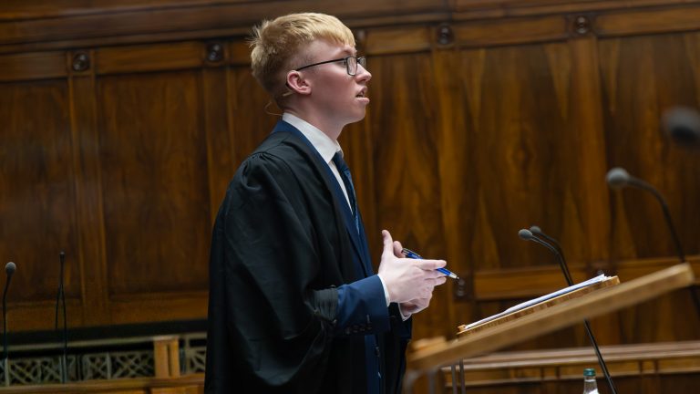 GAILEARAÍ: Cás láidir déanta ag Eoin Ó Nuanáin, Ollscoil na Gaillimhe ...