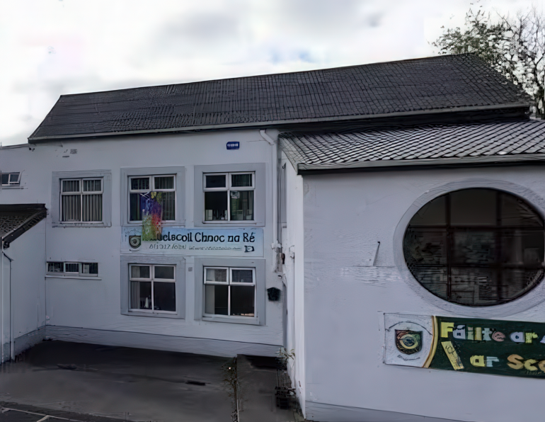 ‘Macalla Ospidéal na Leanaí’ le cloisteáil i scéal Ghaelscoil Chnoc na ...