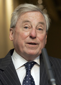 Ceacht ón nGréig romhainn – ach cé dóibh a múinfear é? – Tuairisc.ie